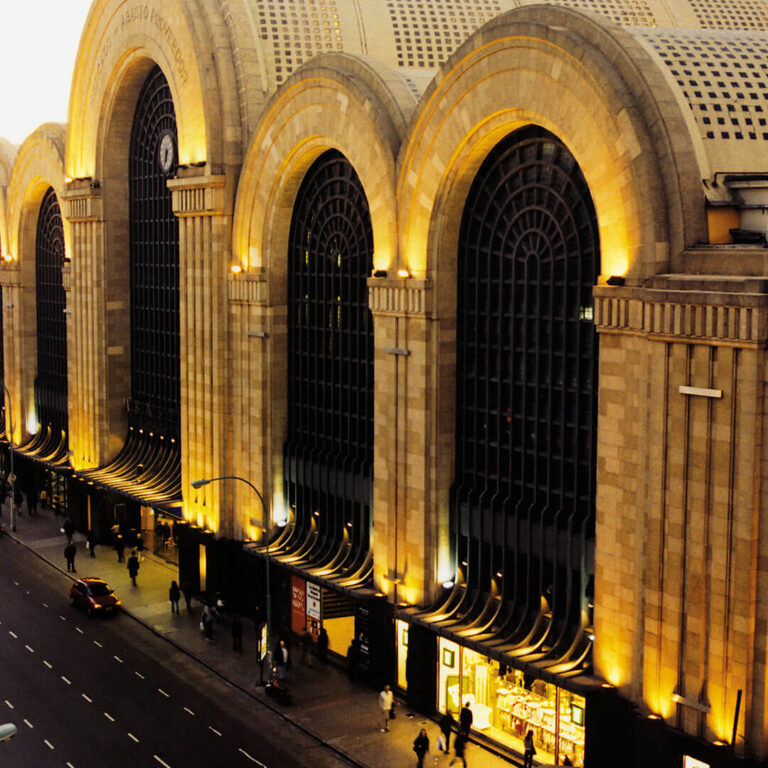 GCDI - Toda una vida construyendo