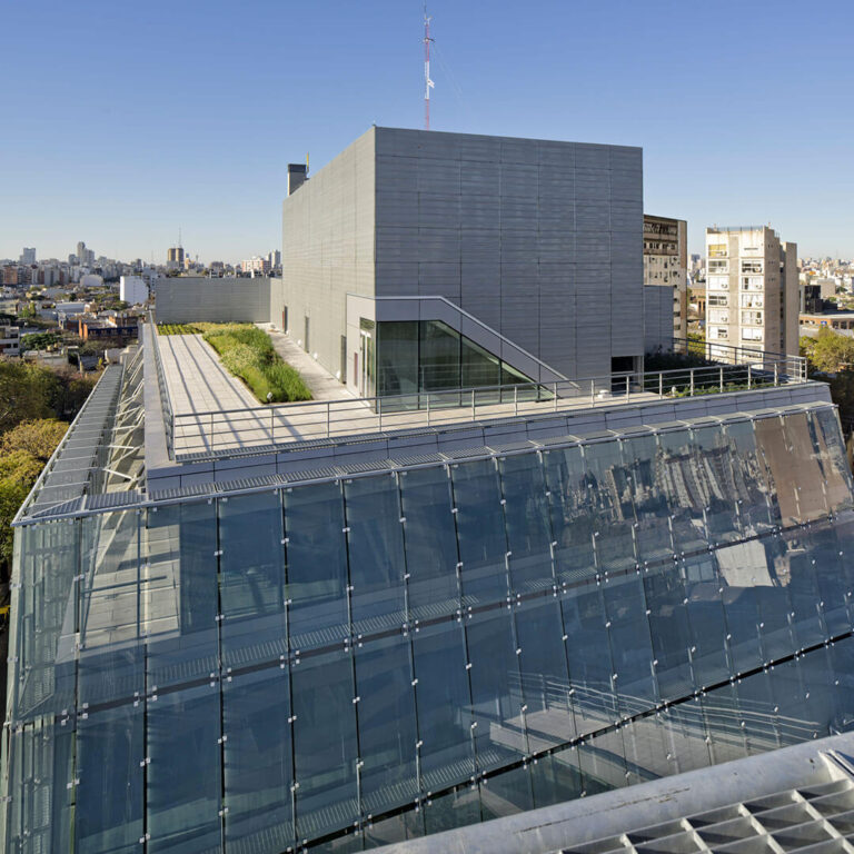 GCDI - Toda una vida construyendo